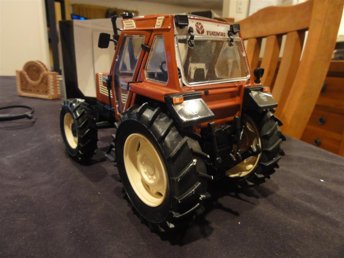 ROS 1:25 scaled models - ROS - The Farm Toys Forum