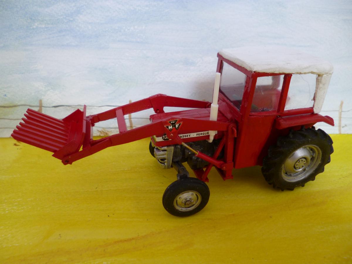 Massey Ferguson 135 with flexi cab and loader - Latest Tractor ...