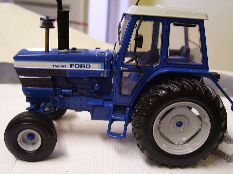 Ford 8100 - Latest Tractor Conversions & Scratch Builds - The Farm Toys ...