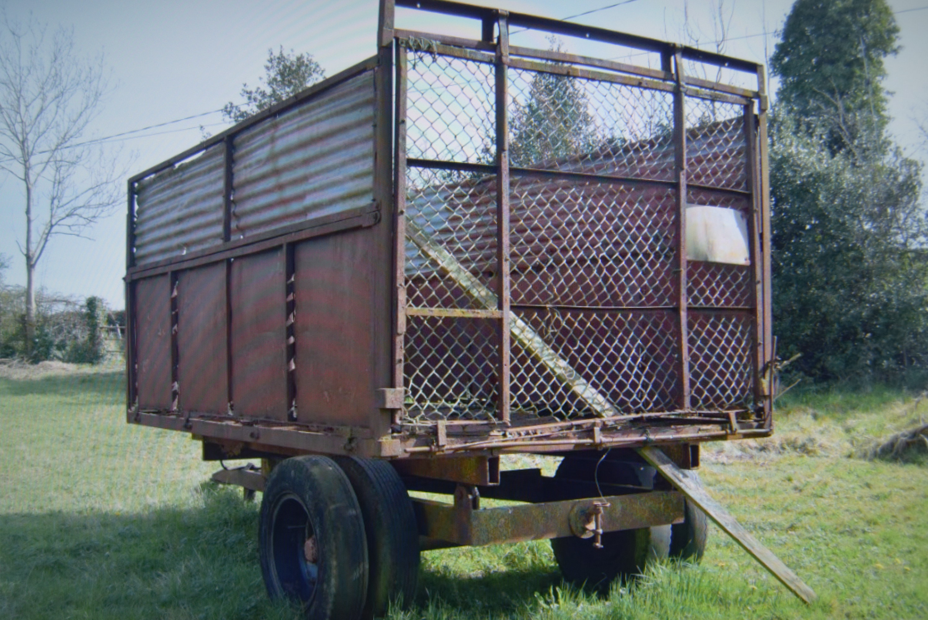 Home-built Silage Trailers / tabmodels - Latest Implement Conversions ...