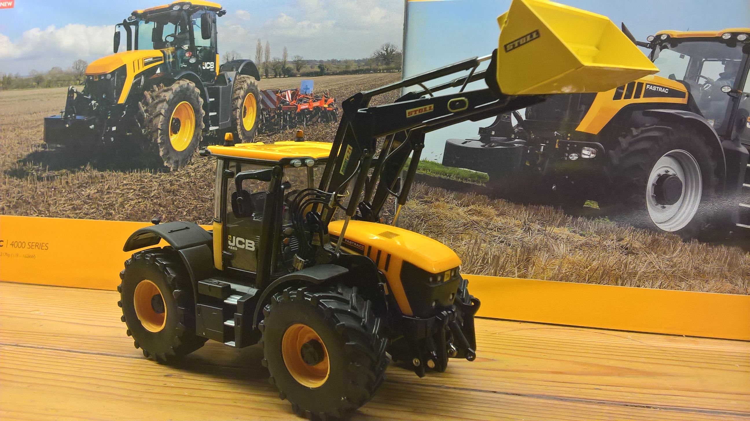 JCB 4220 with front loader - Latest Tractor Conversions & Scratch ...