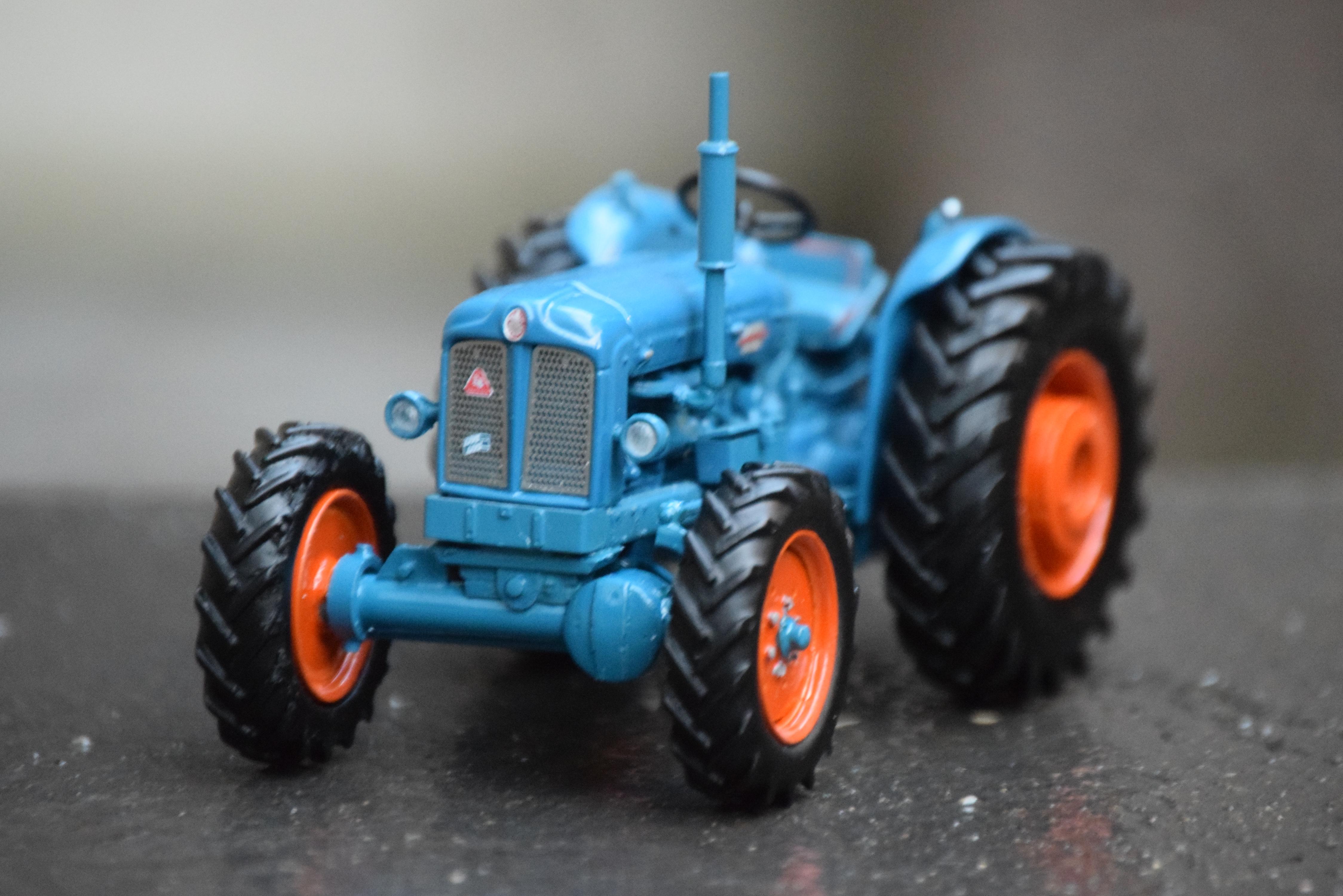 Fordson Major Roadless / tabmodels - Latest Tractor Conversions ...