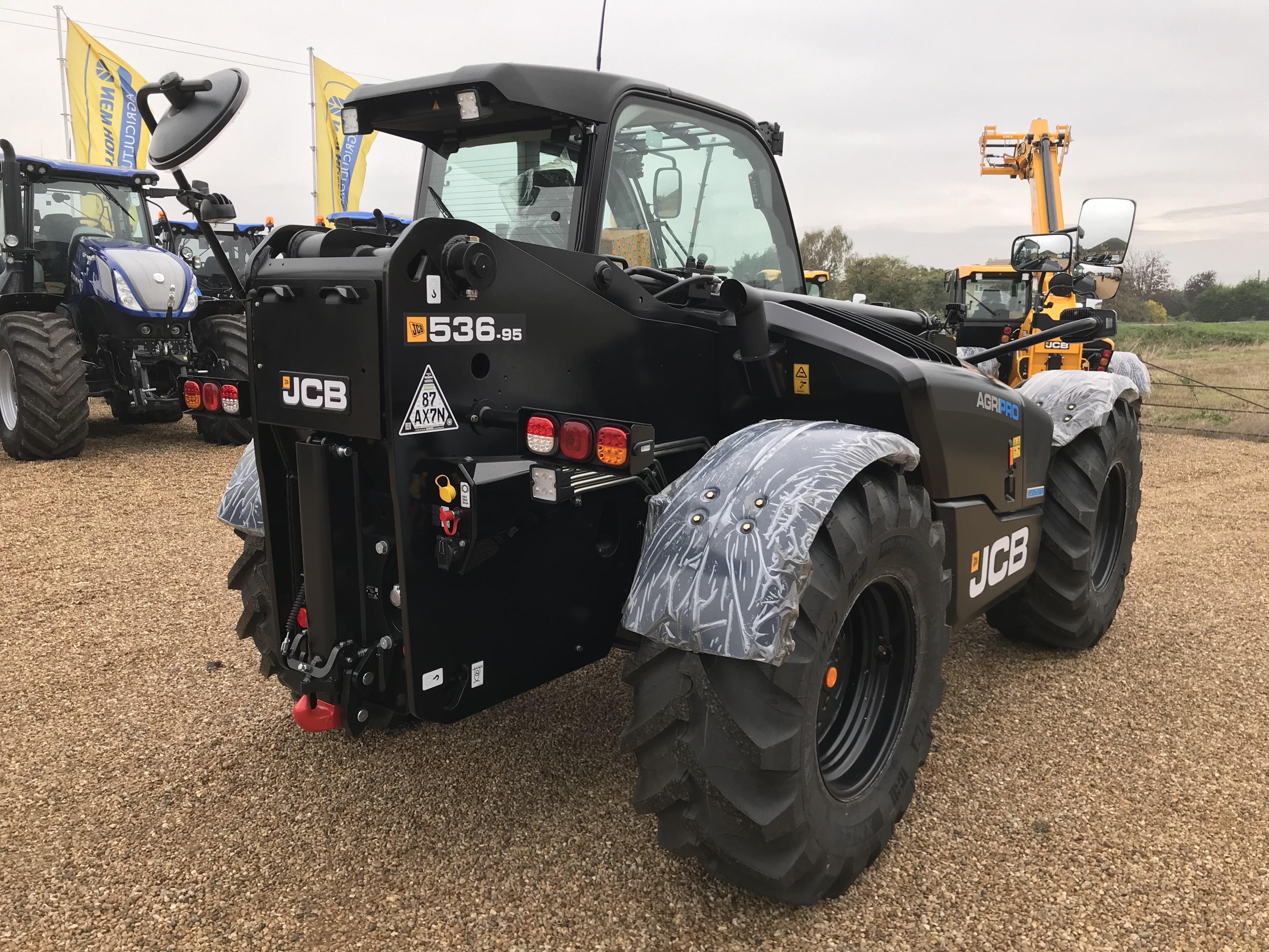 black jcb loadall - Other Farm Equipment - The Farm Toys Forum