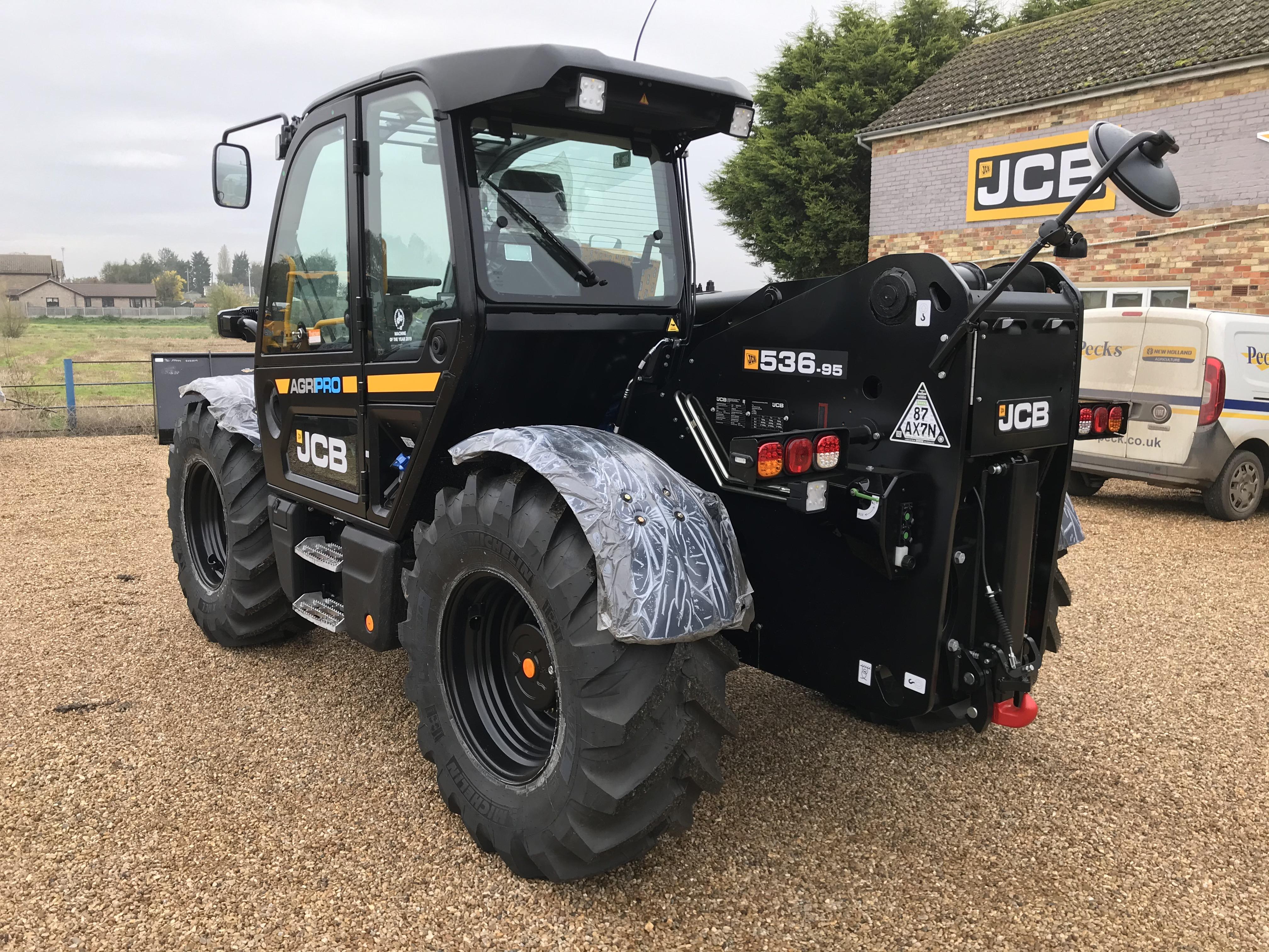 black jcb loadall - Other Farm Equipment - The Farm Toys Forum