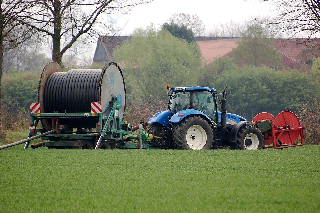 Slurry piping system with hosereels. - Latest Implement Conversions ...