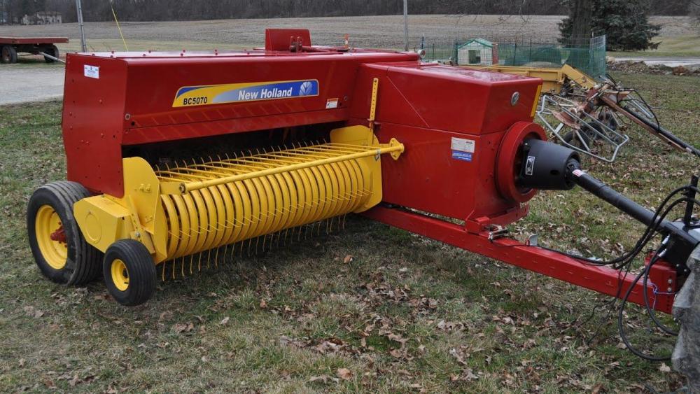Newholland conventional baler - Implements - The Farm Toys Forum