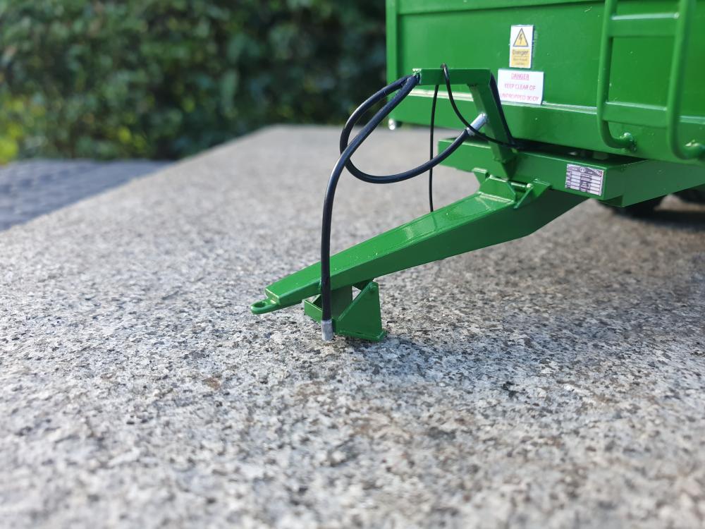 Griffiths 10 Ton silage trailer. - Latest Implement Conversions ...