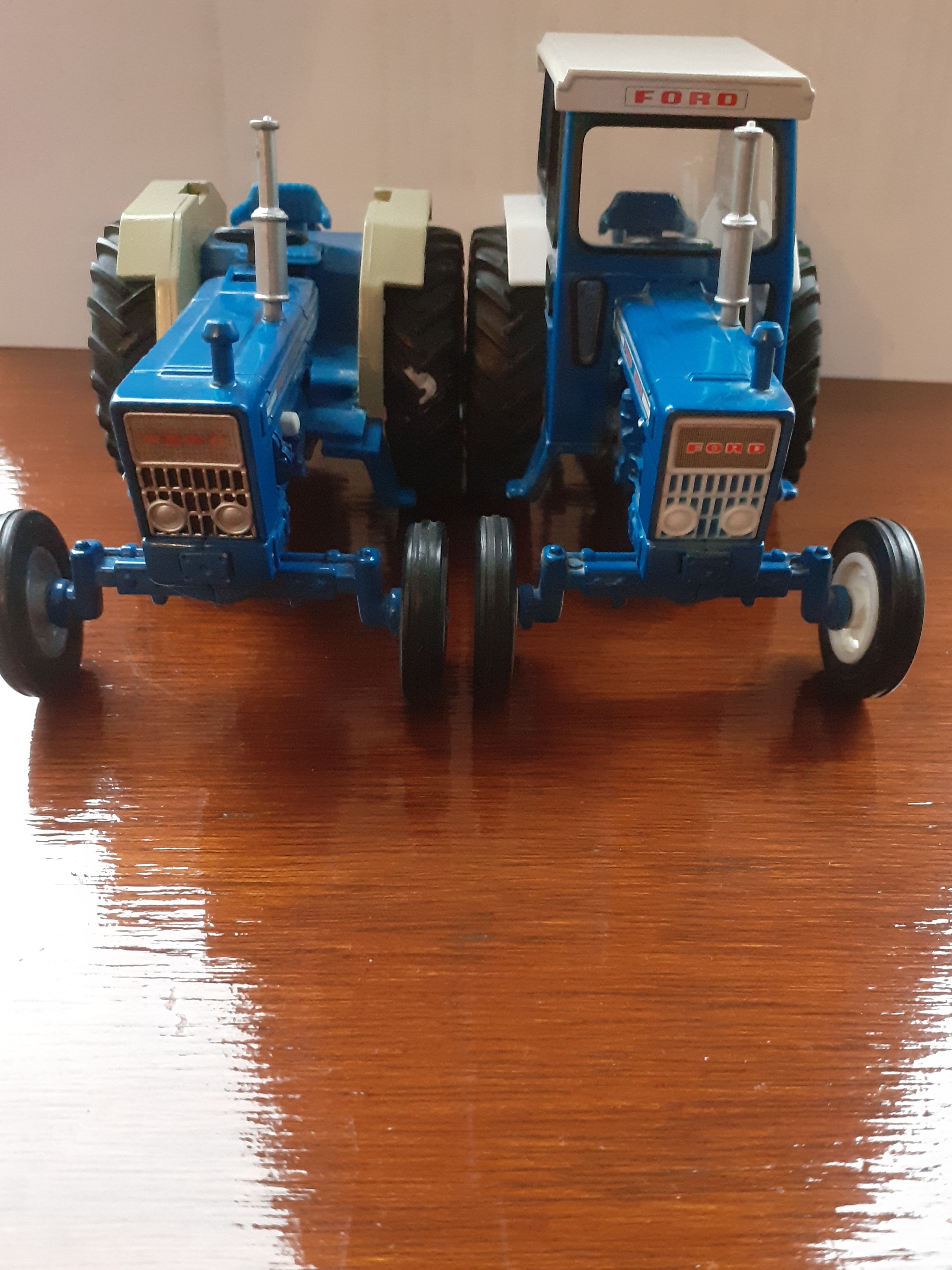 Britains ford 5000 pre-production - Britains Farm Models - The Farm ...