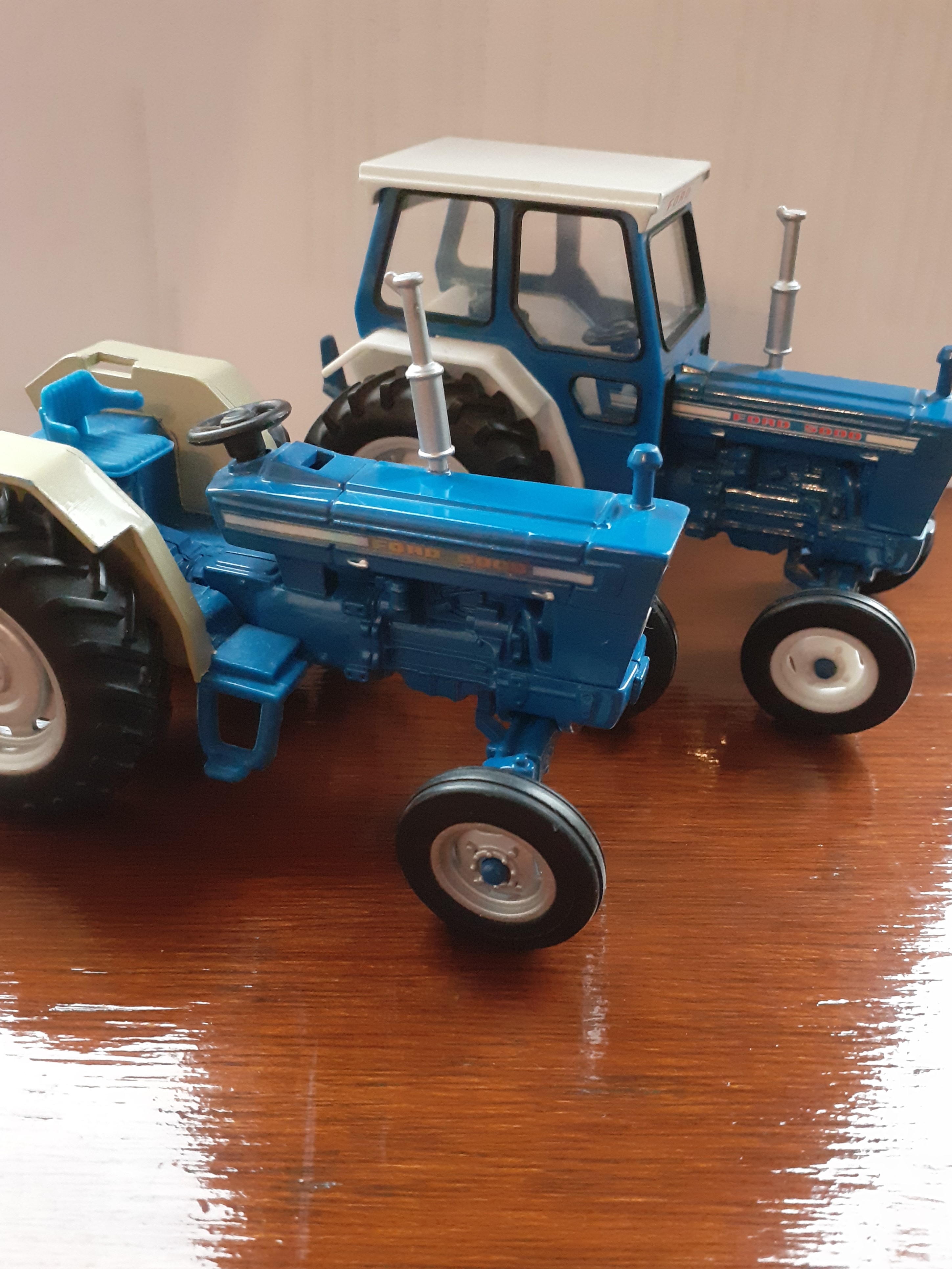 Britains ford 5000 pre-production - Britains Farm Models - The Farm ...