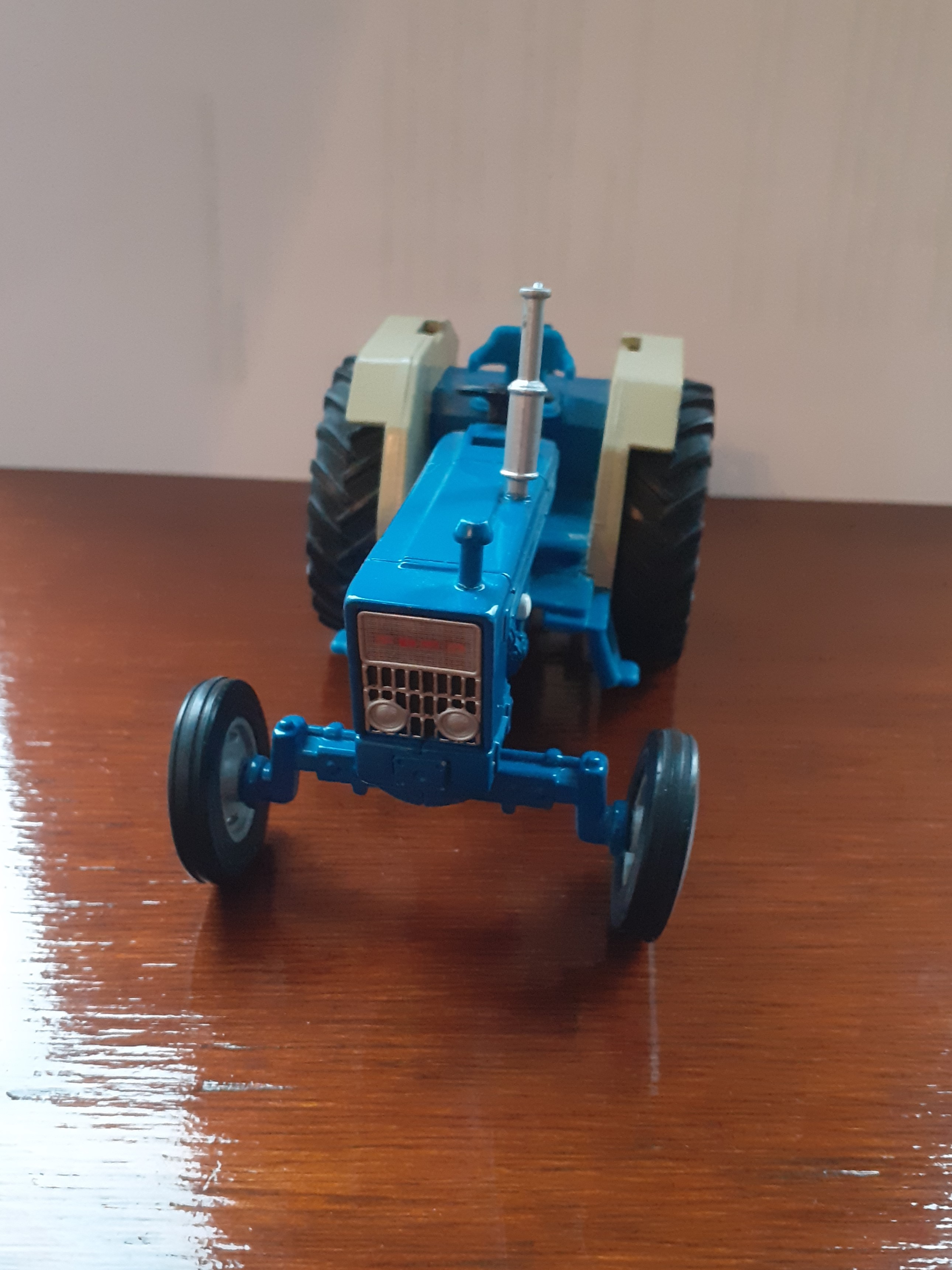 Britains ford 5000 pre-production - Britains Farm Models - The Farm ...