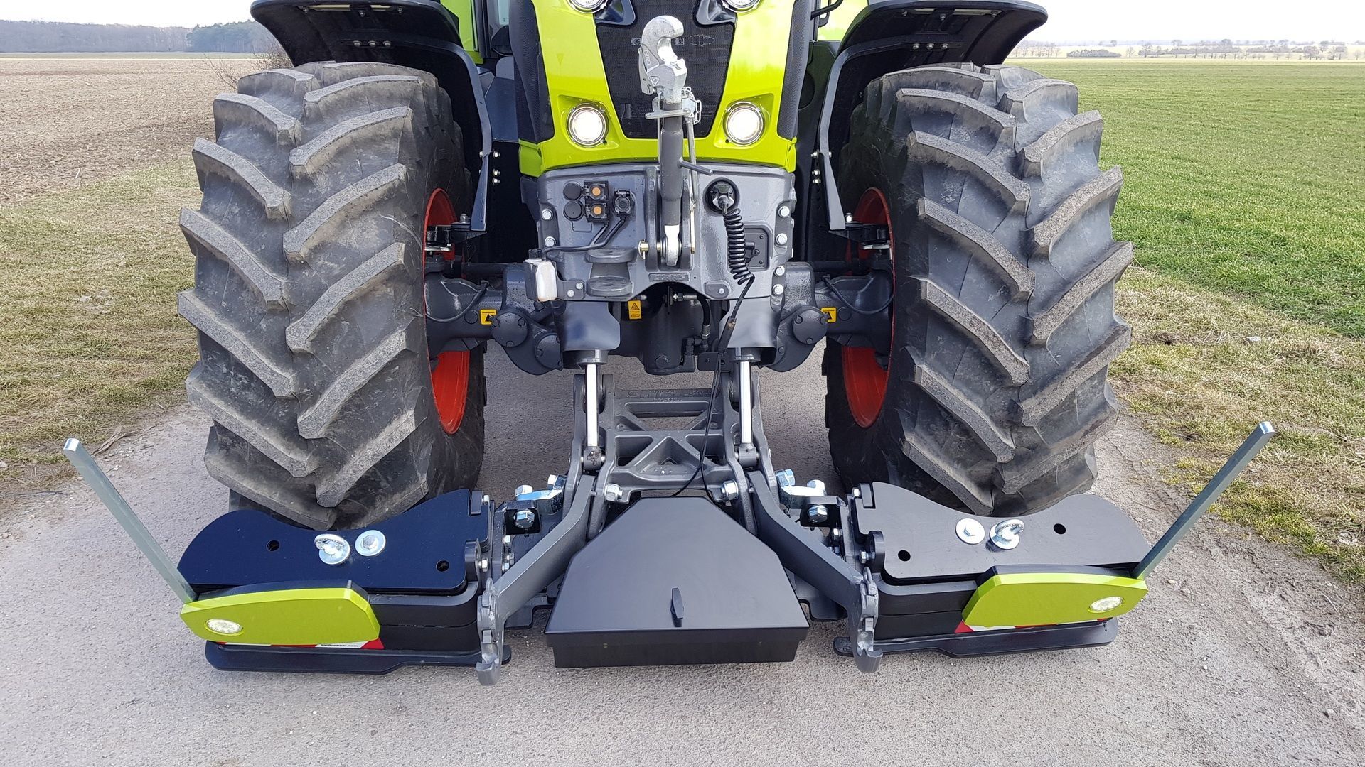 Front linkage mounted weight/storage box - General Hobby Discussion ...