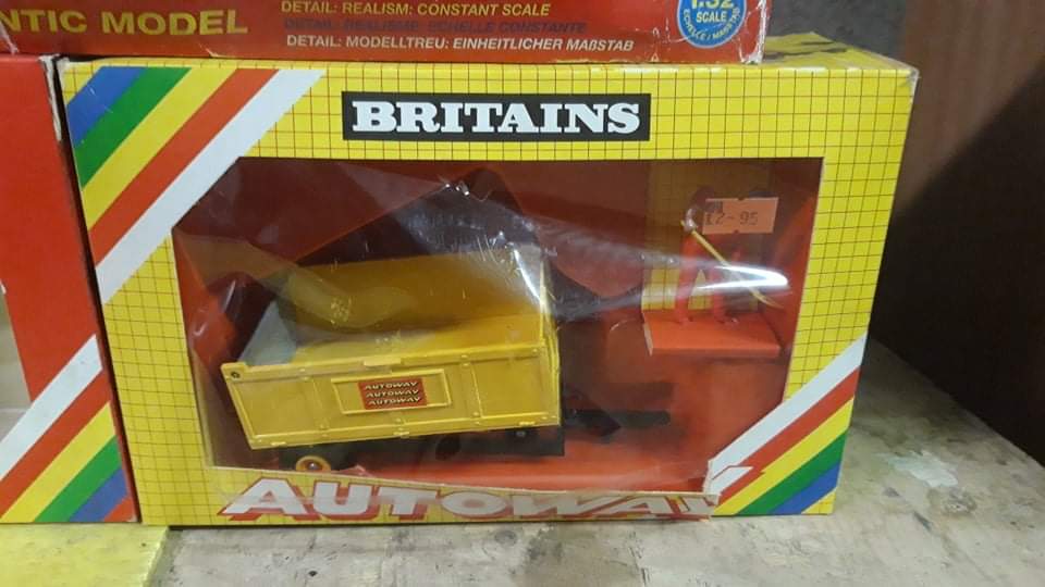 britains autoway tipping trailer - Britains Farm Models - The Farm Toys ...