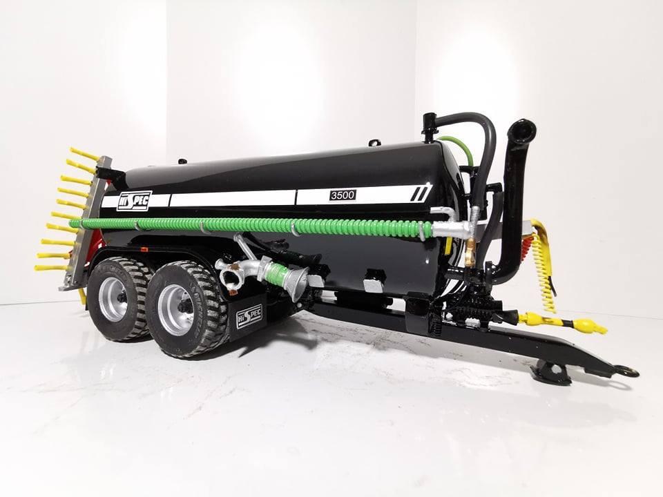 Twin wheel slurry tanker - Britains Farm Models - The Farm Toys Forum