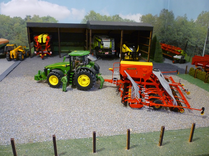 Manor Farmyard - Model Farms & Layouts - The Farm Toys Forum