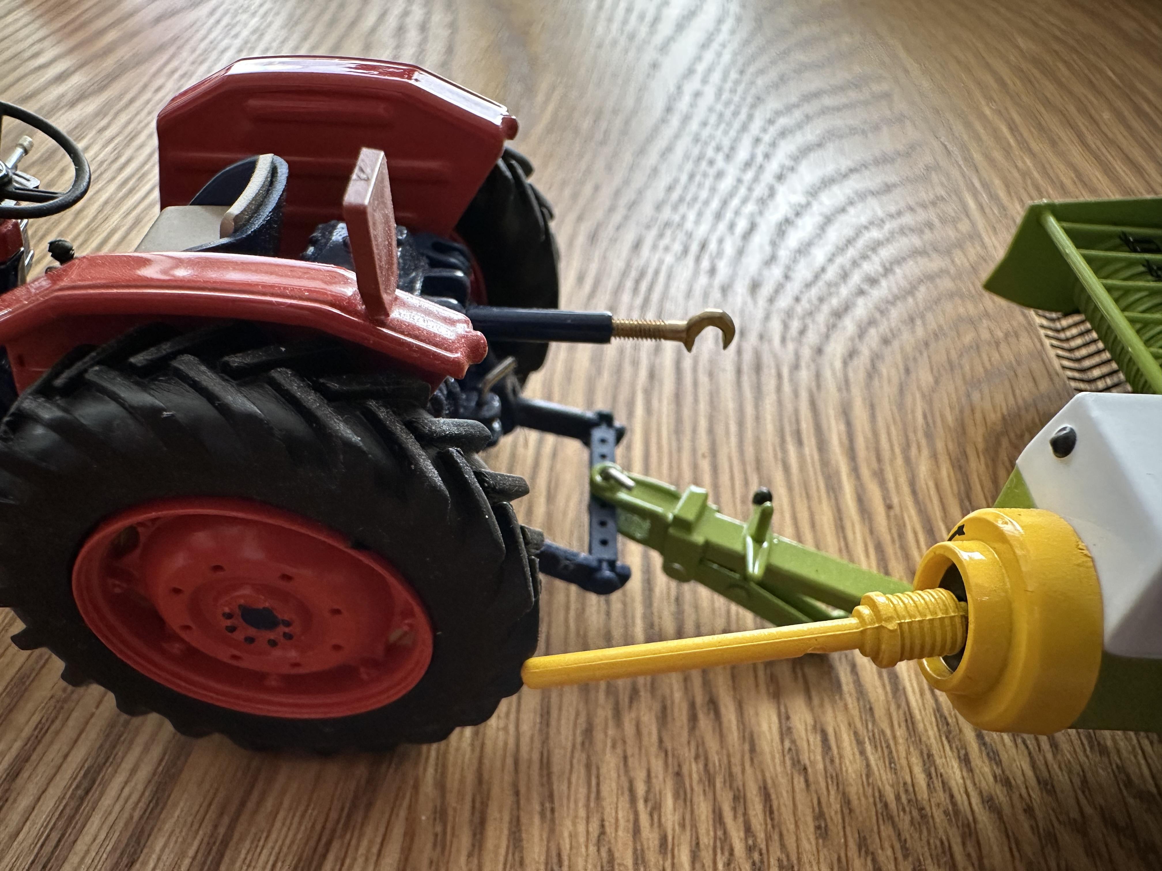 Universal Hobbies Massey Ferguson 224 baler review - Rate and Review ...