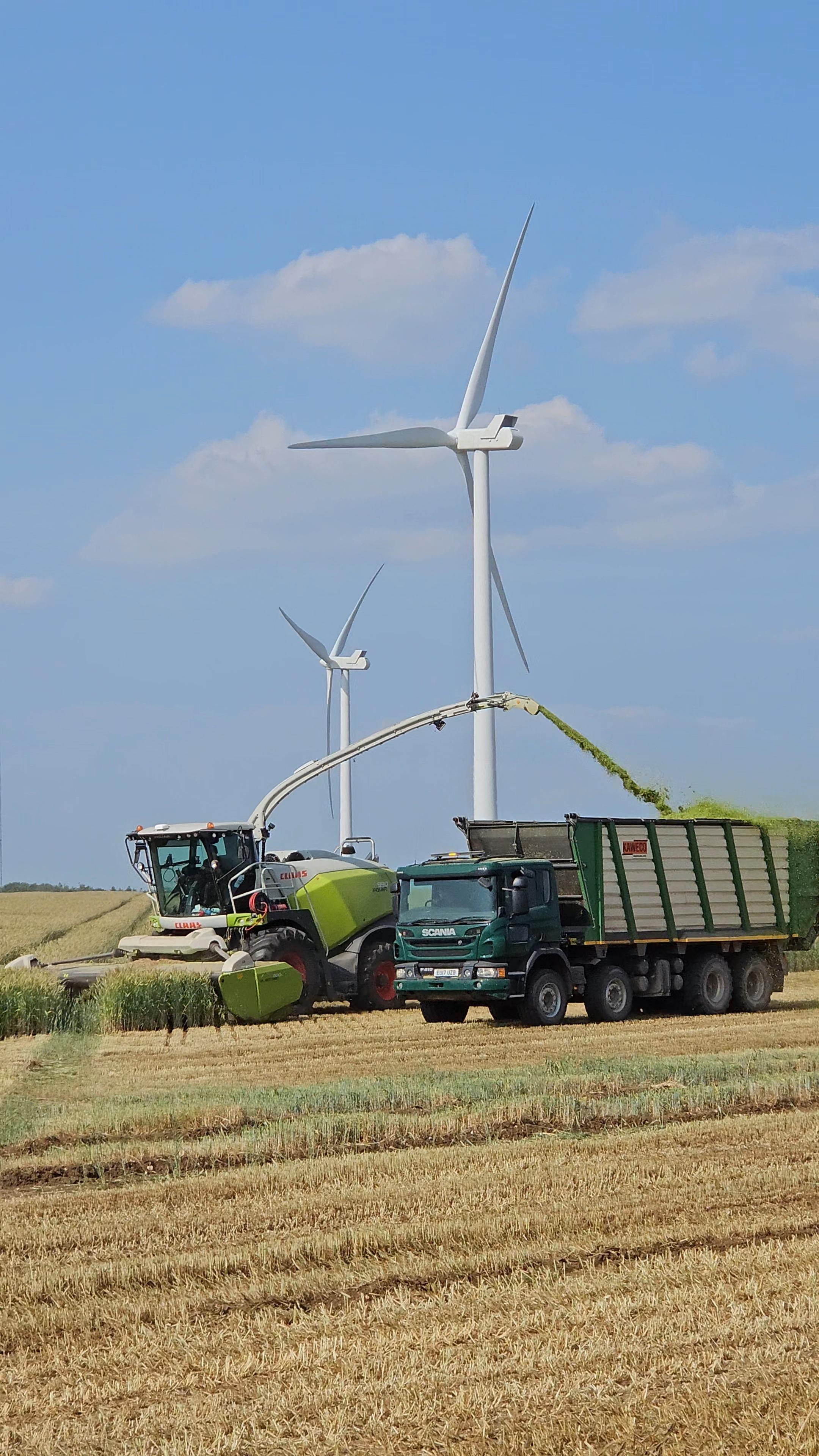 NC Engineering's Volvo Tridem. - Other Farm Equipment - The Farm Toys Forum