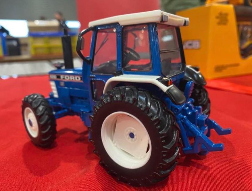 Ford 8210 - Britains Farm Models - The Farm Toys Forum